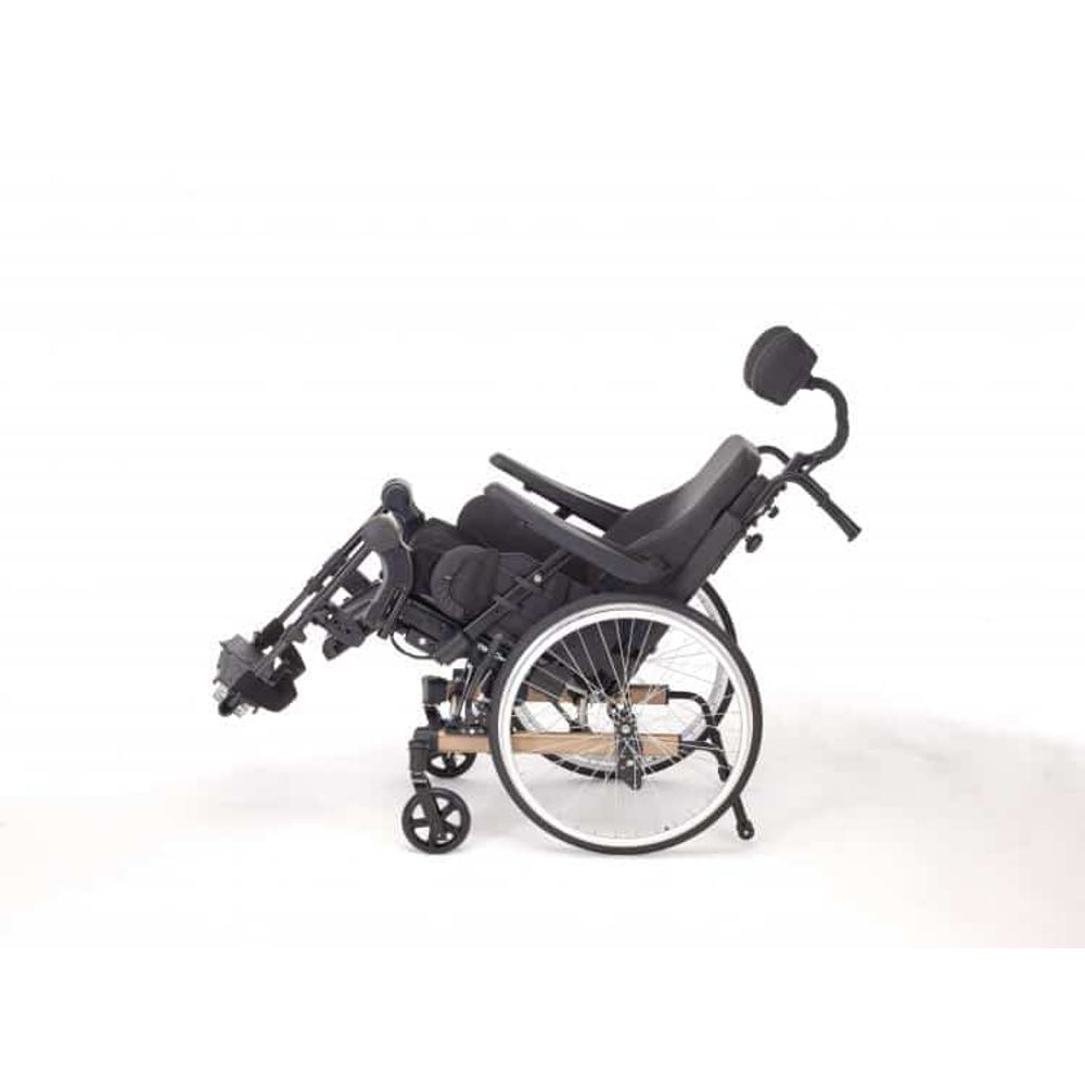 Cadeira de Rodas Invacare Rea Clematis Pro - MEDICALSHOP